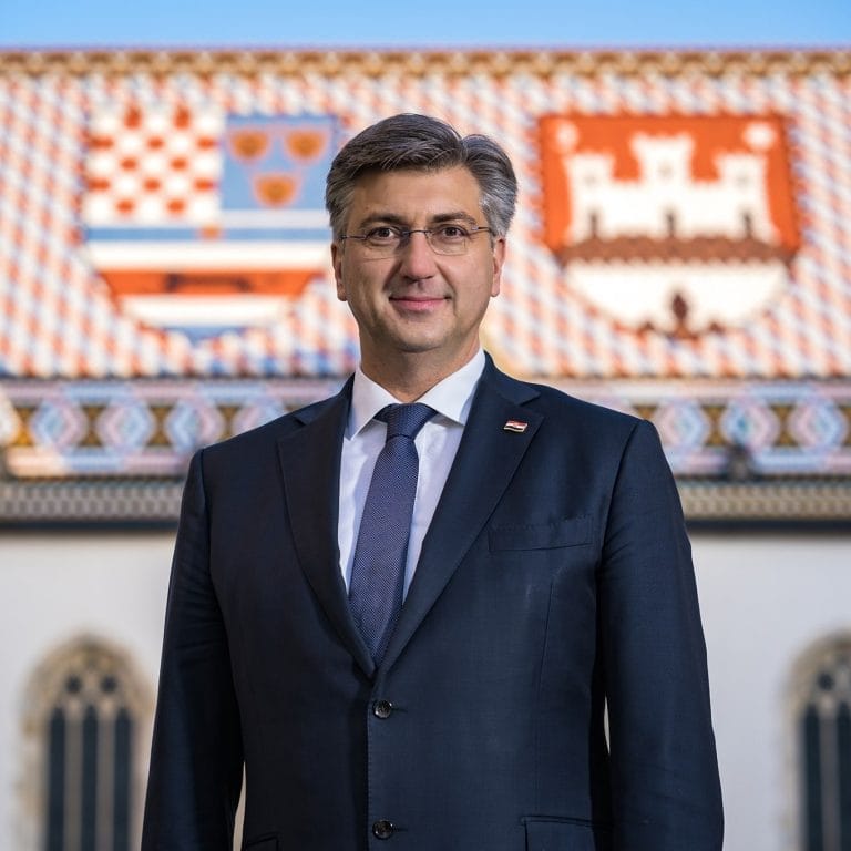 Croaţia: Premierul Plenkovic a intrat în carantină după ce soţia sa a ...