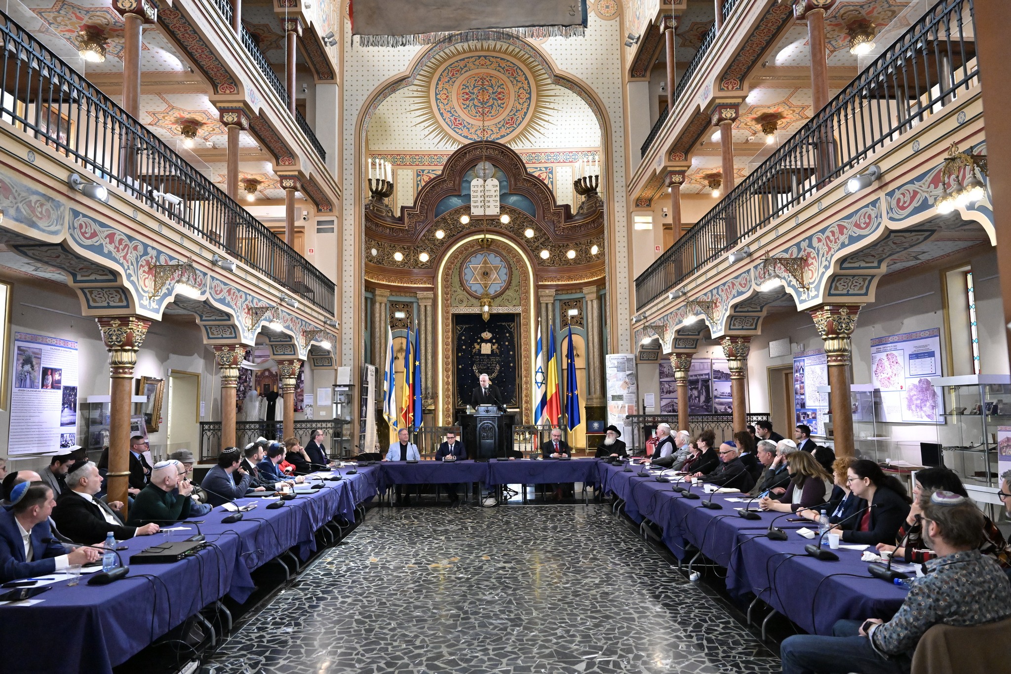 Directorul SRI Eduard Hellvig a primit Medalia de Onoare “Prieten al ...