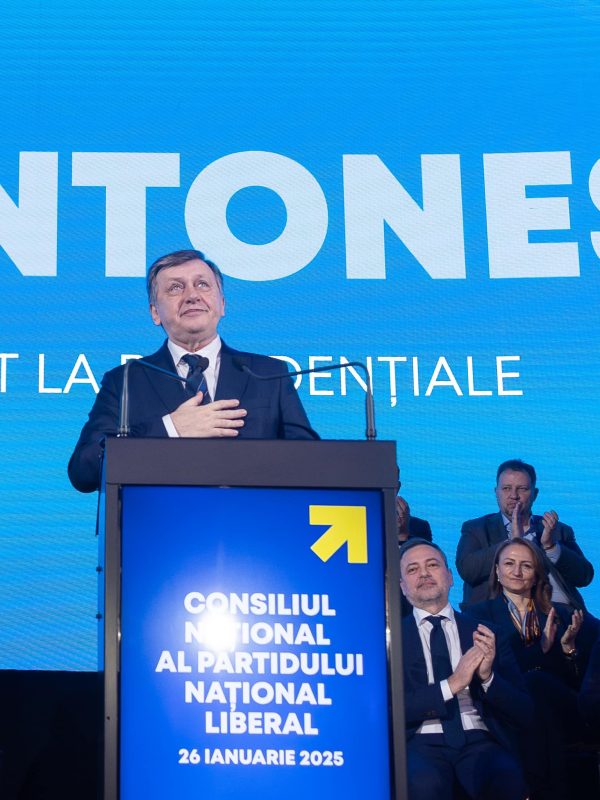 Congres extraordinar al PSD - la Palatul Parlamentului; Crin Antonescu ...